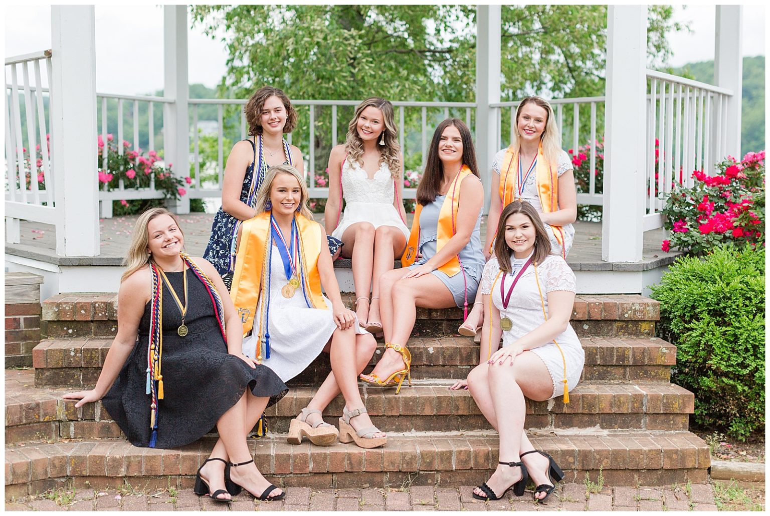 2020 Senior Representatives |Cap and Gown Session ...