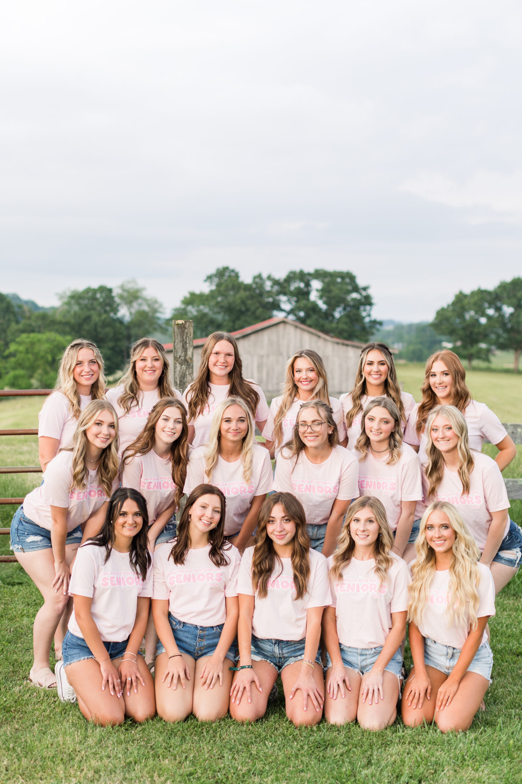 2024 Senior Representative Team Summer Shoot - laninoellephotography.com